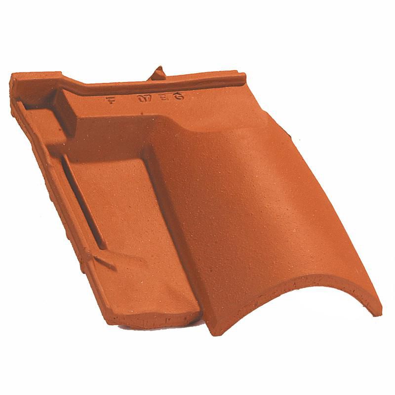 Tuile sous-faîtière Oméga 10 Ste Foy 104.103 3/4 pureau terre cuite vieilli masse sur fond rouge ...