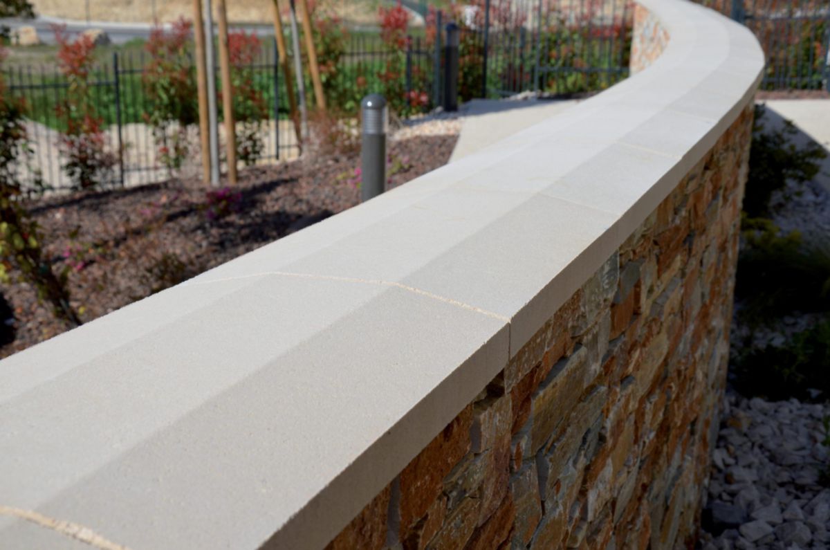 Chaperon de mur 2 pentes Optipose spécial platine - blanc cassé ...